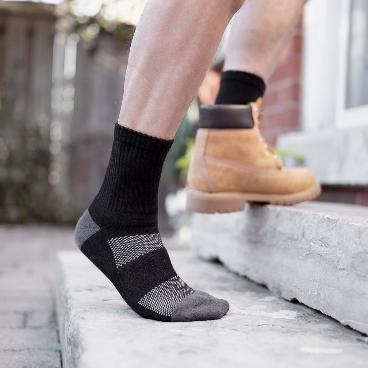 SILVER WORK QUARTER SOCKS | BLACK – SixSox